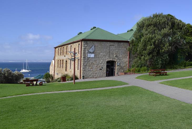 Bartholomew Dias Museum Complex and the Shell and Maritime Museum ...